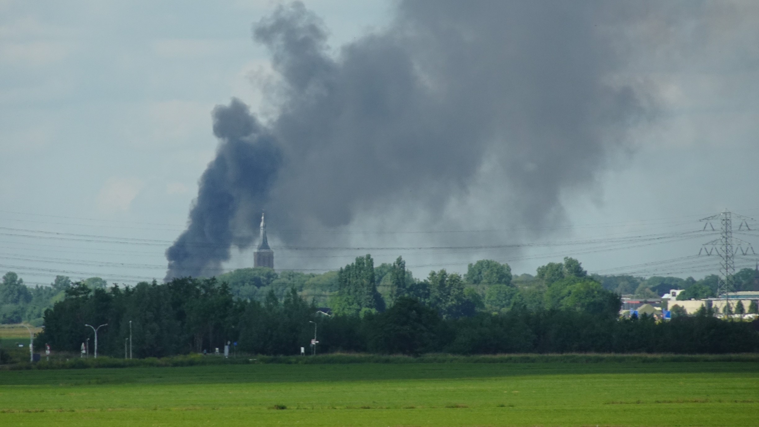 NL Alert voor Zwolle Noord en West vanwege brand Hasselt - RTV Focus