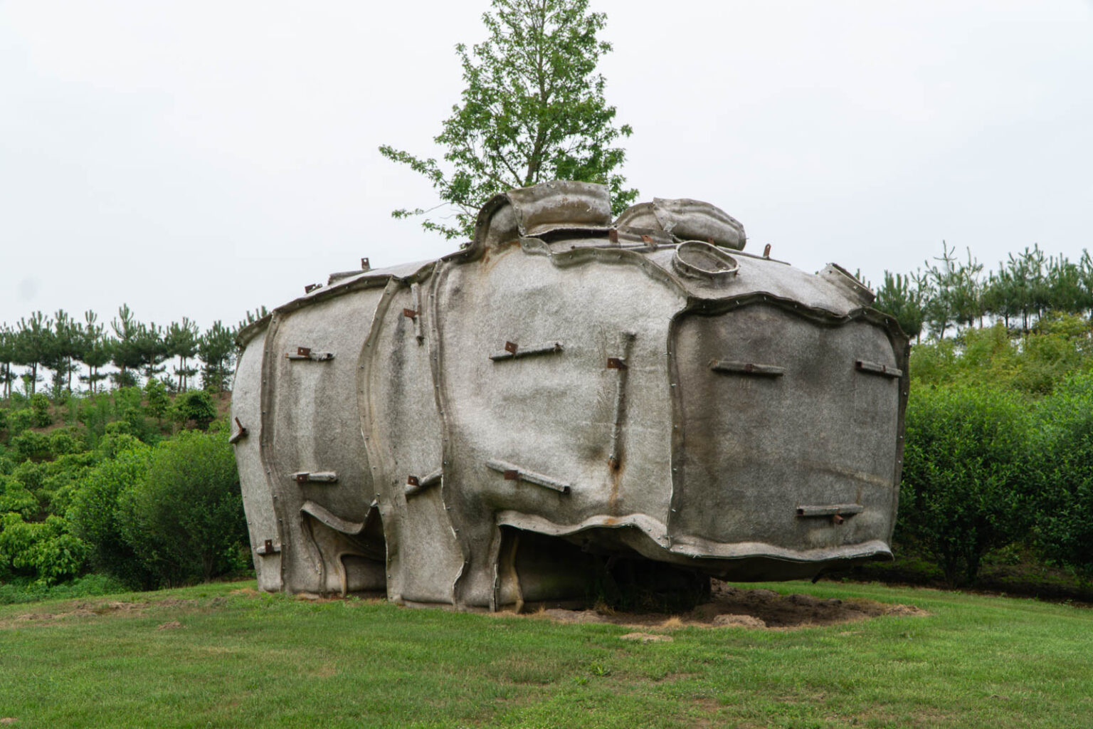 In beeld: Beeldenpark Anningahof opent seizoen met 40 nieuwe werken ...