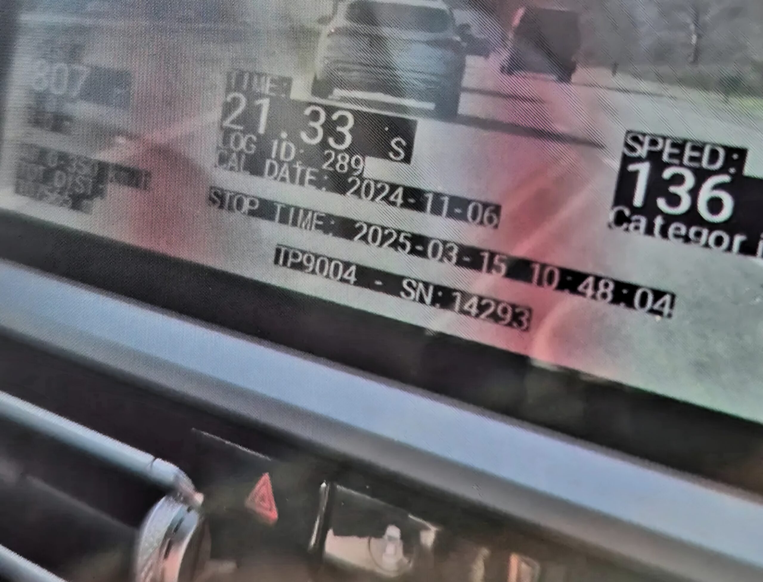 Hardrijder op A50 betrapt: ‘Mijn zoontje moest poepen!’ - RTV Focus